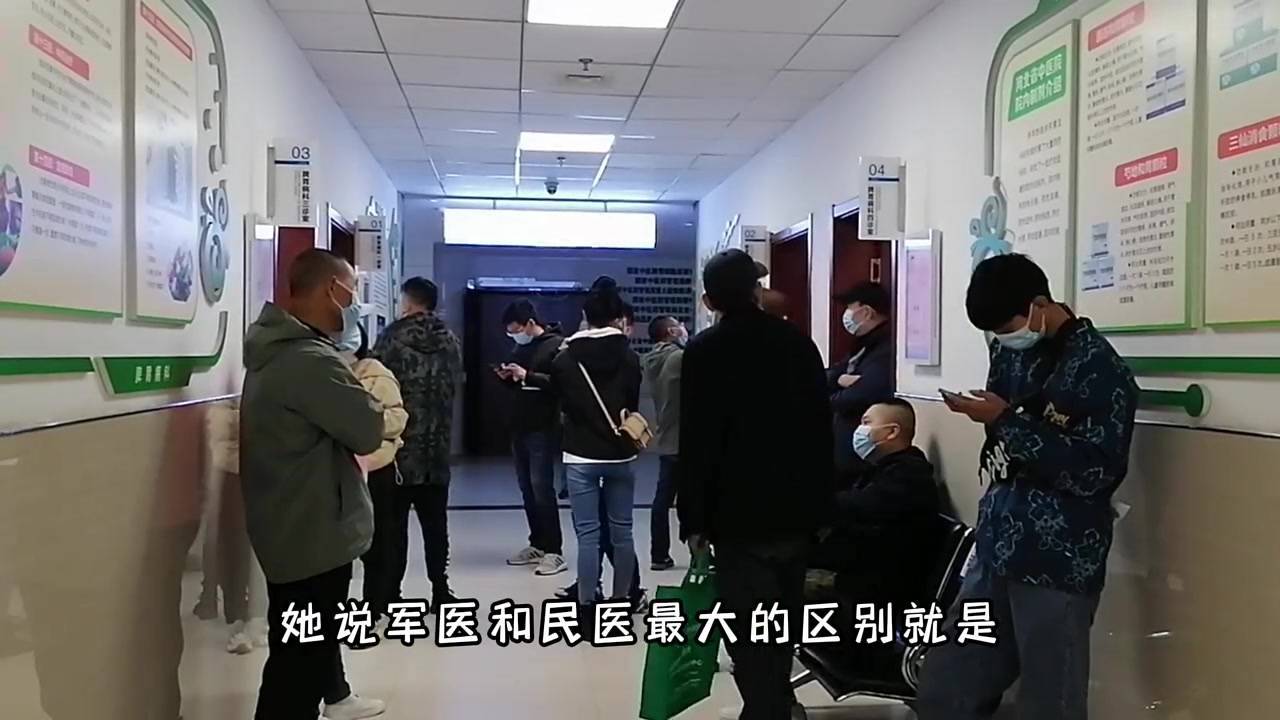 军医救人有多硬核?502胶水止血,动脉手动打结