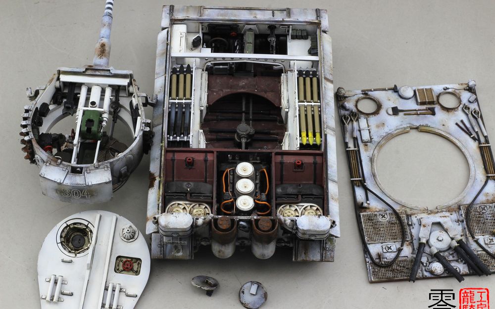 坦克模型:1/35二战德国S04王牌虎式重型坦克全内构模型。