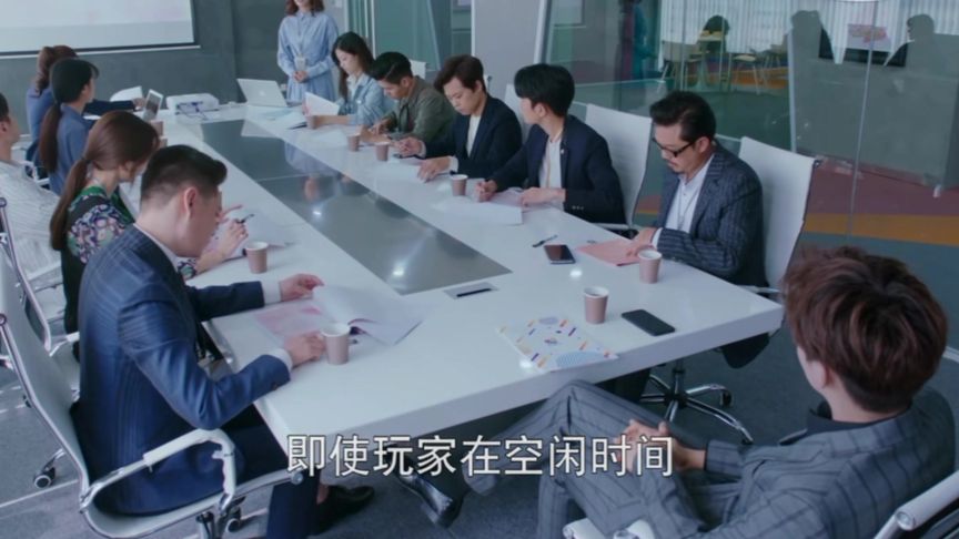 灰姑娘演讲策划案,可是总裁眼里只有她!全程盯着她。