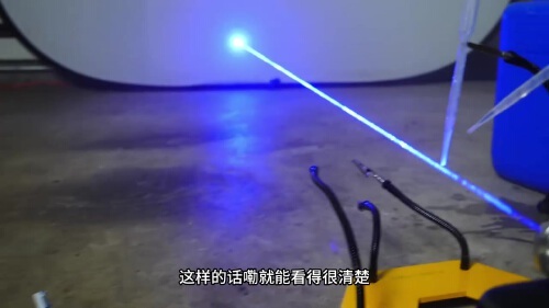 用激光和水滴做一个简易显微镜
