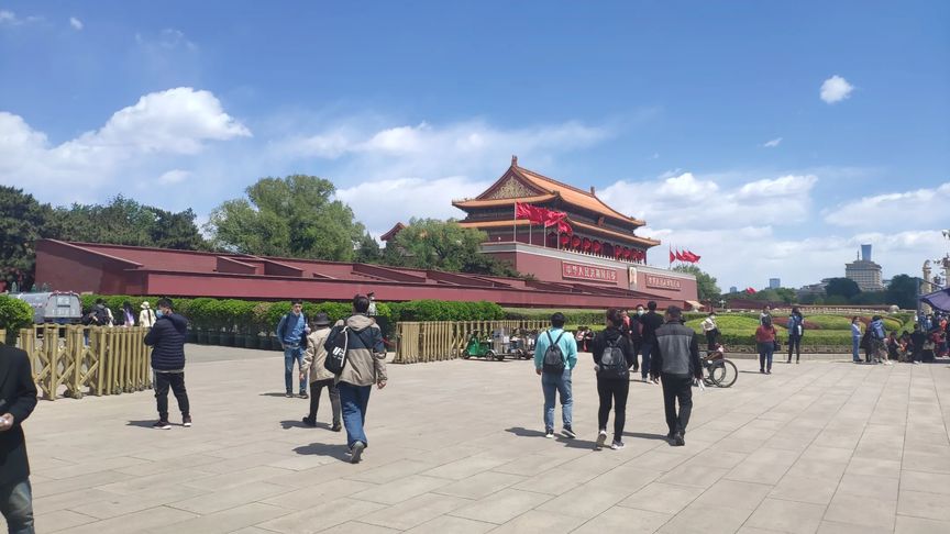 五一带家人自驾到北京。