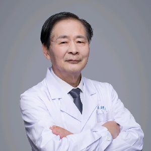 中医科主任王杨 