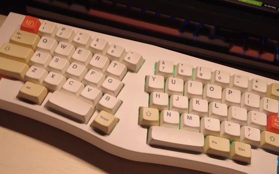 不一样的键盘!Alice+gas的极致性价比?!Alice80三模gasket套件沉浸式...