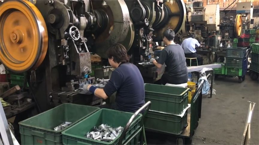 冲压加工成型、模具冲压过程