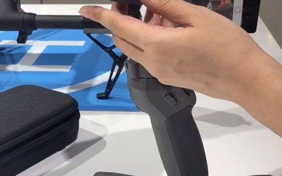 67_大疆Osmo3手机云台使用方法(1)调平。@抖音小助手