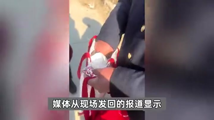 ...老师获刘强东1500万红包,要交个税吗?律师:偶然所得要缴,20%税率