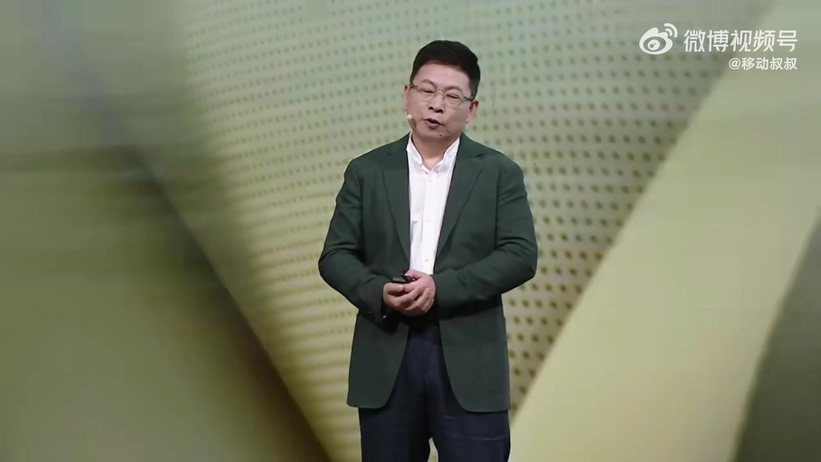 全新享界S9T搭载乾昆HUAWEI XMC数字底盘引擎,打造动力、转向、...