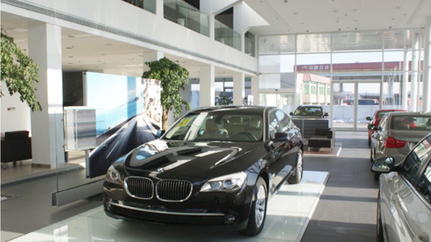 买宝马竟交近6千元金融服务费,客户:我们到底被服务了什么?