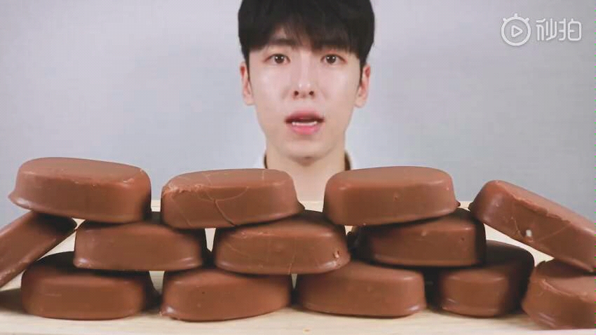 【Ah Hyun】吃播 巧克力脆皮雪糕 声控食音