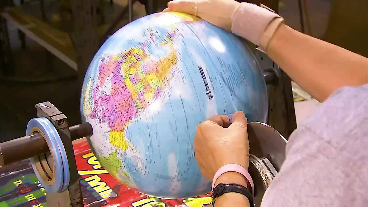 地球仪是如何制作的?一个完整的地球仪,只需要几个小时就能完成