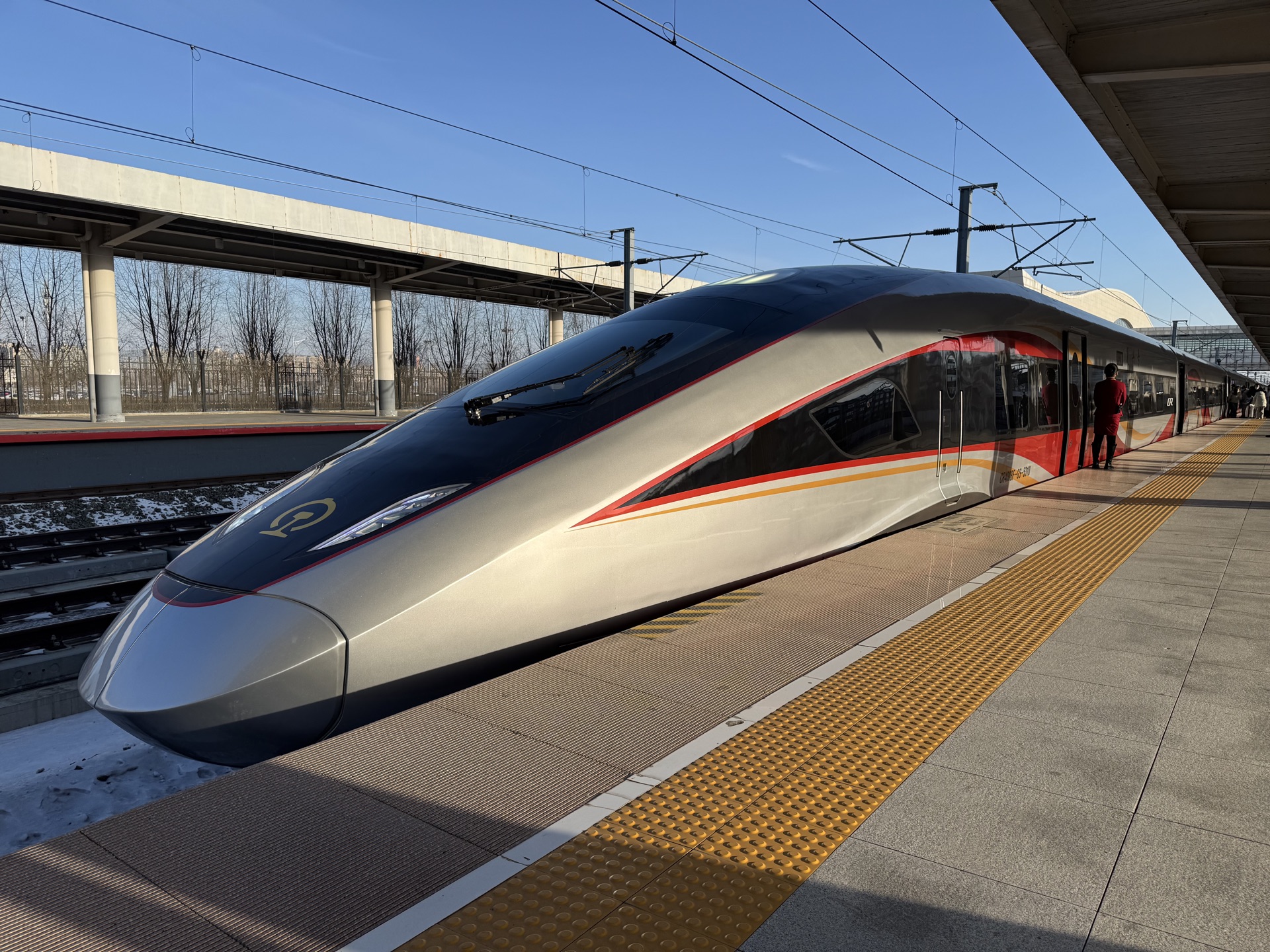 【中国铁路】京局新车!由两组CR400BF-GS重连的G901次列车进入...