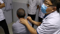 头痛很多是颈椎引起,专家分析发病原因,教你如何诊治