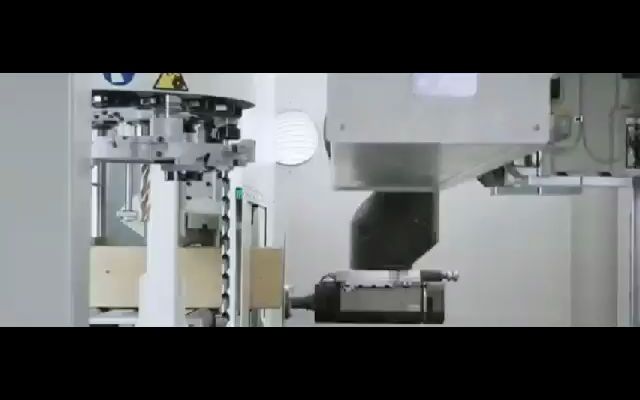 木结构房屋加工设备 大型五轴锯切加工中心 深孔钻开榫加工一体机