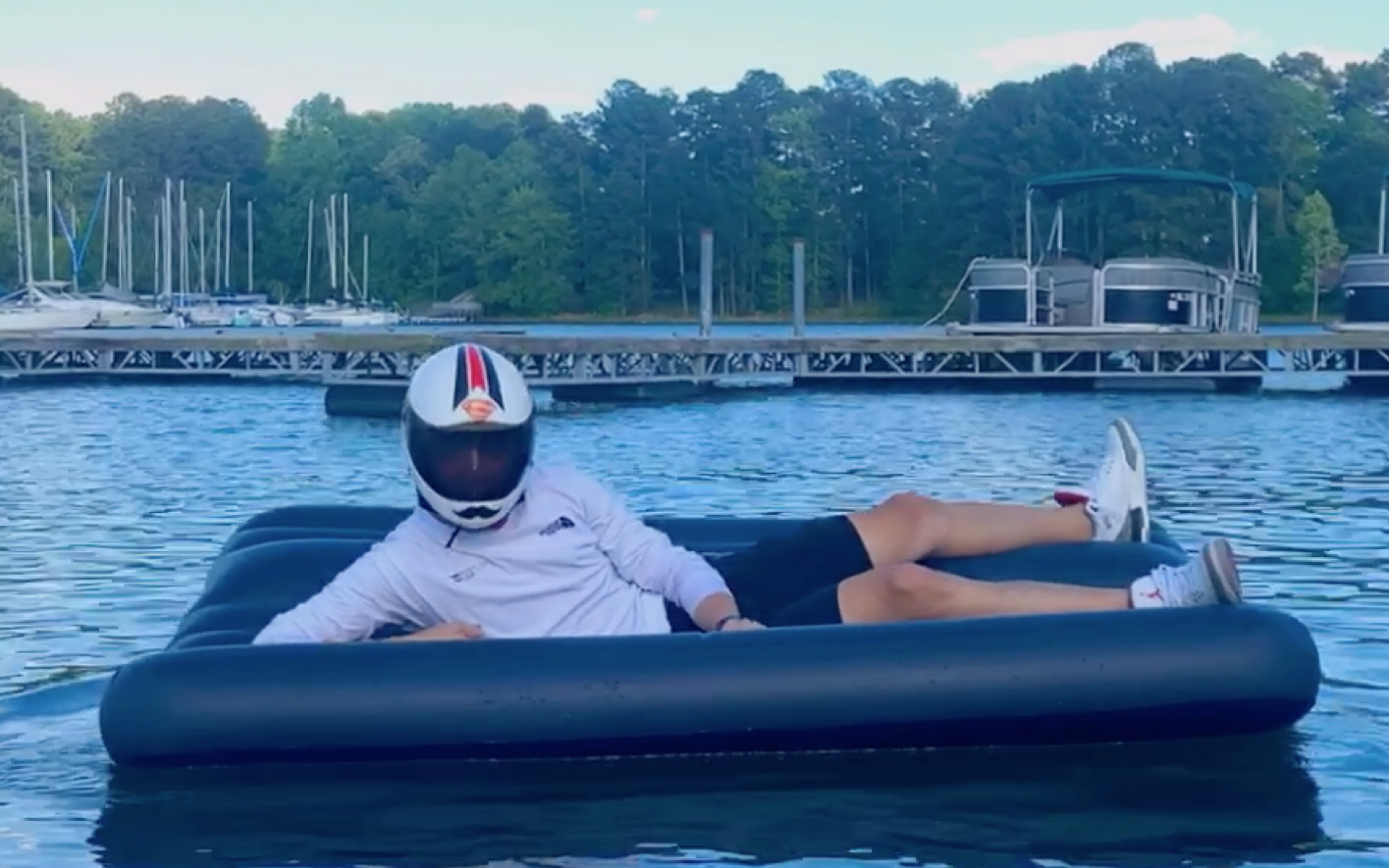 ...抖音参与活动赢大奖?! 铁男vlog风火轮日常～怪兽卡车花式竞技赛2