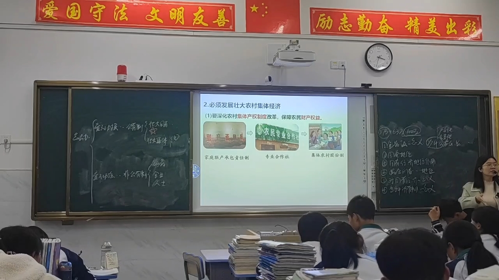坚持“两个毫不动摇”