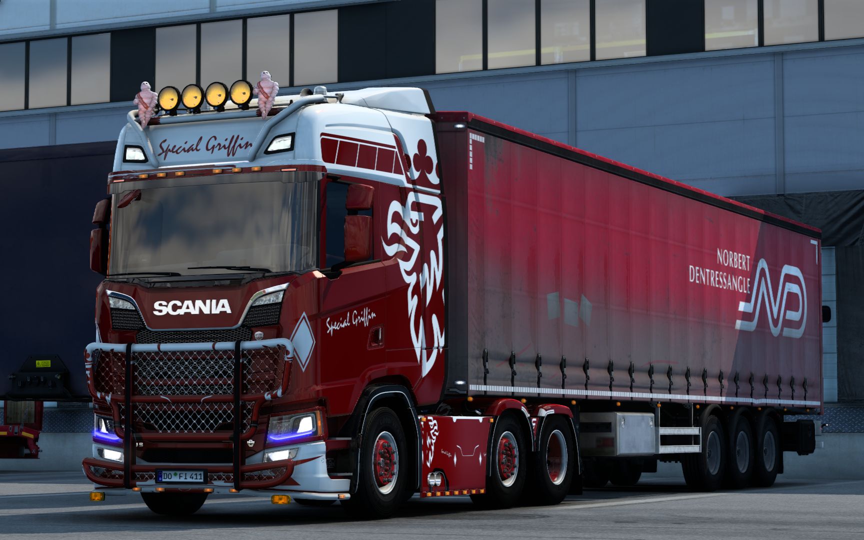 ...SCANIA 660S 运输70吨货物 好听的开管排气声音 欧洲卡车模拟2 ...
