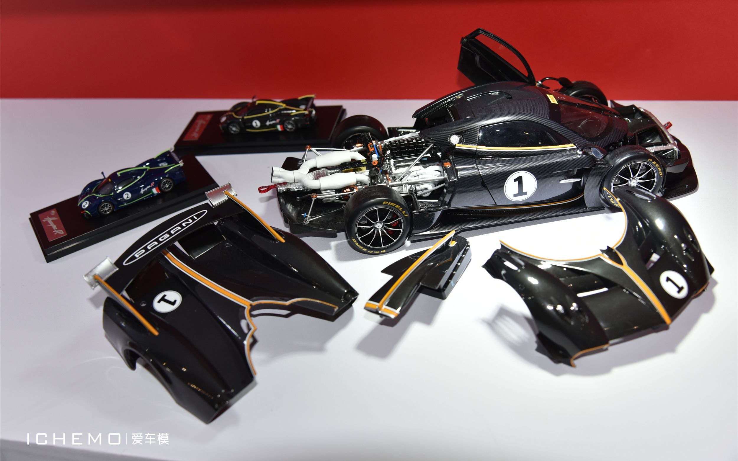 中国玩具展实拍!LCD 1:18 帕加尼 Huayra R 装饰板样品模型