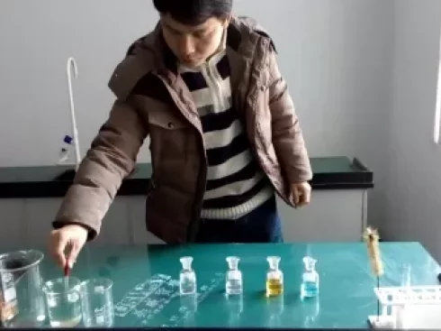 实验18:鉴别氯化铁、硫酸铜、氯化钡、氢氧化钠四种溶液