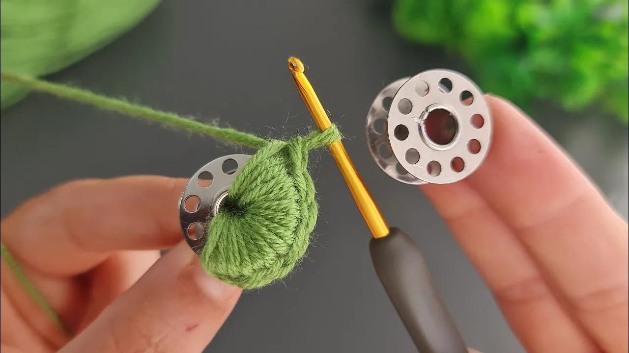 【钩针教程】钩针毛线毯子编织教程,简单好看,适合初学者的手工艺品...