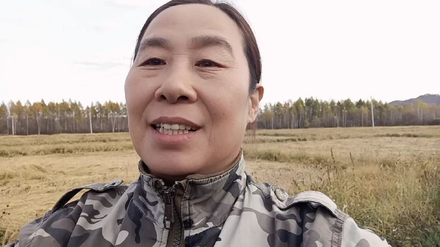 二姐带你们了解一下飞机播种水稻长的怎样?大家看完给个评论