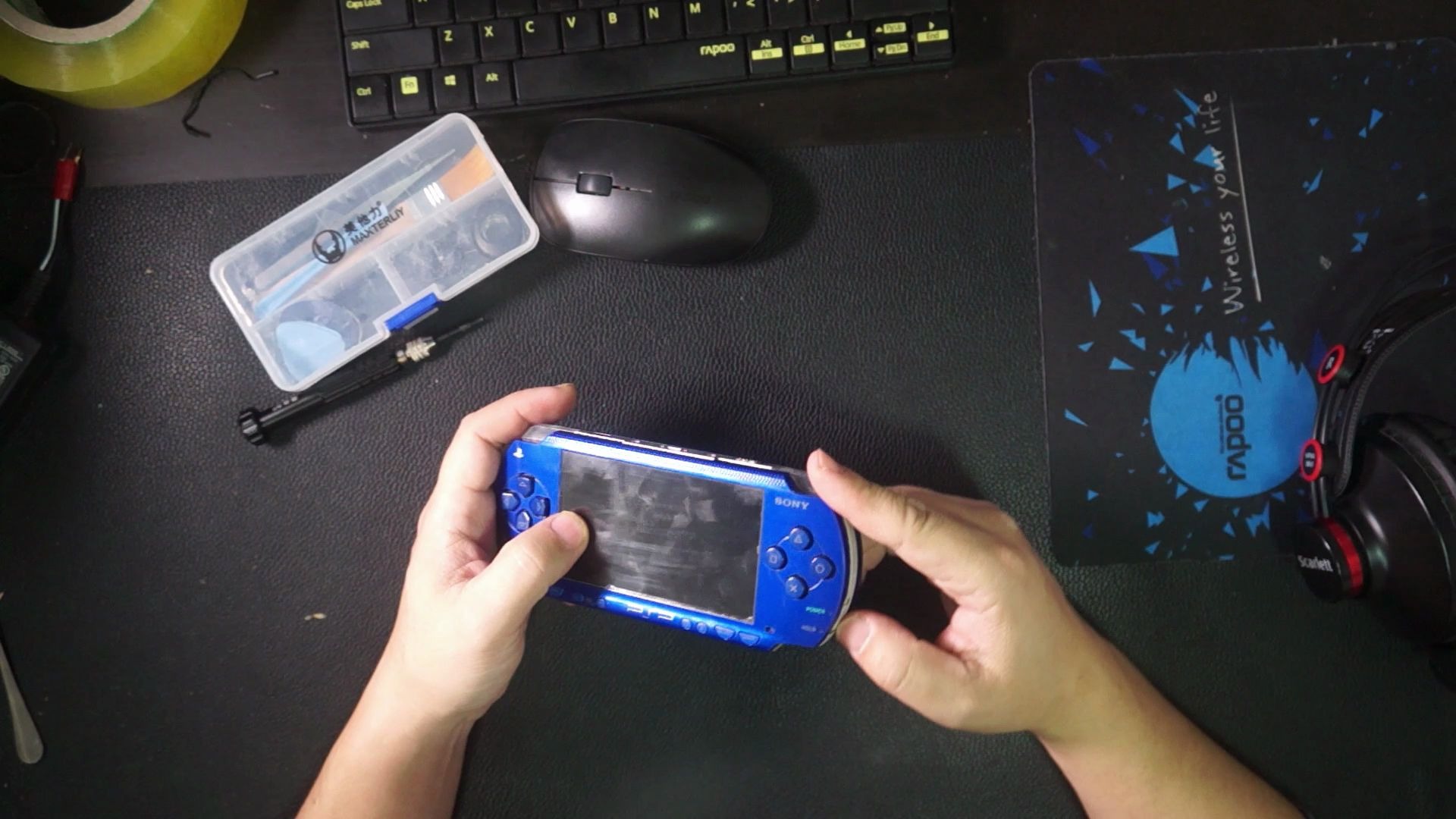 疫情让我的psp1000重生,检修不充电故障