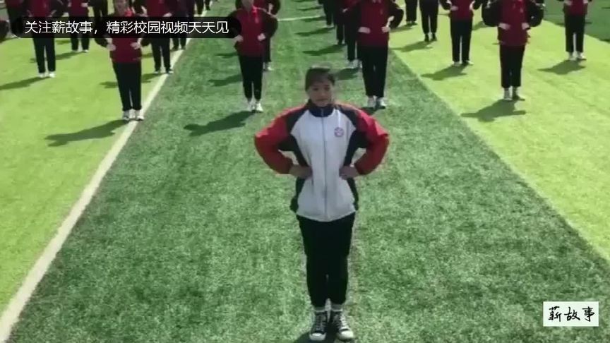 校运动会表演,这么大的方阵却异常整齐
