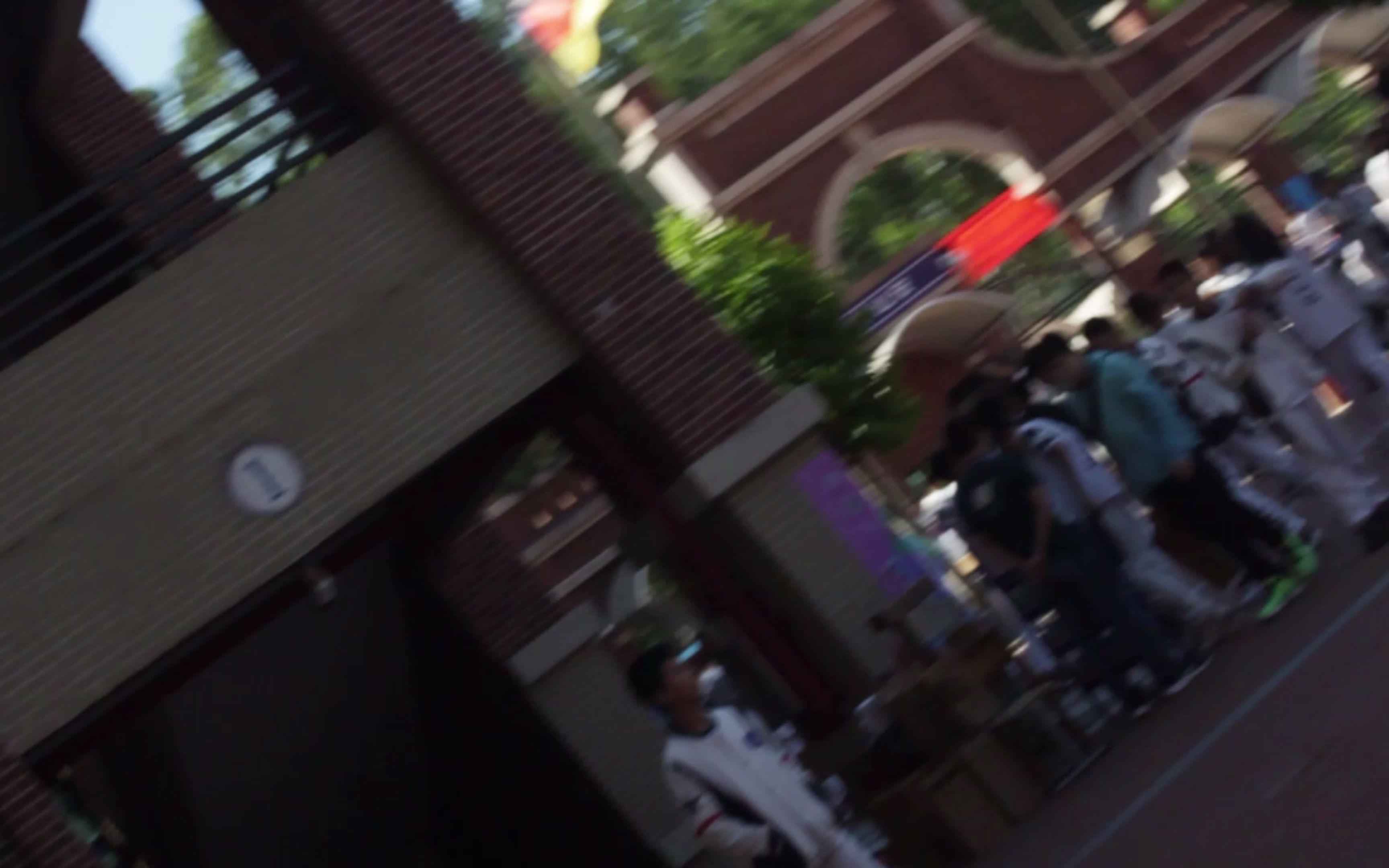 我让《bad apple!》响彻了我的学校