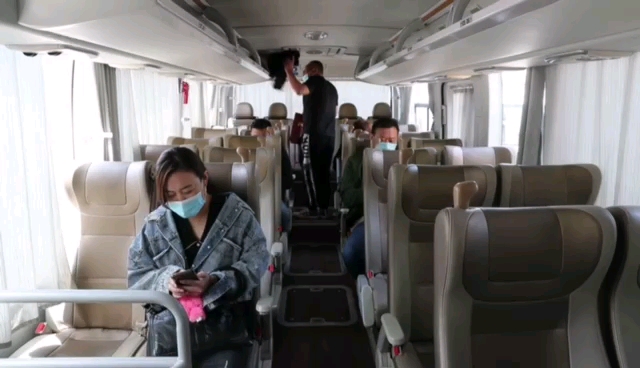 坐客车不系安全带也很安全一个视频告诉你,很多少人都想错了!