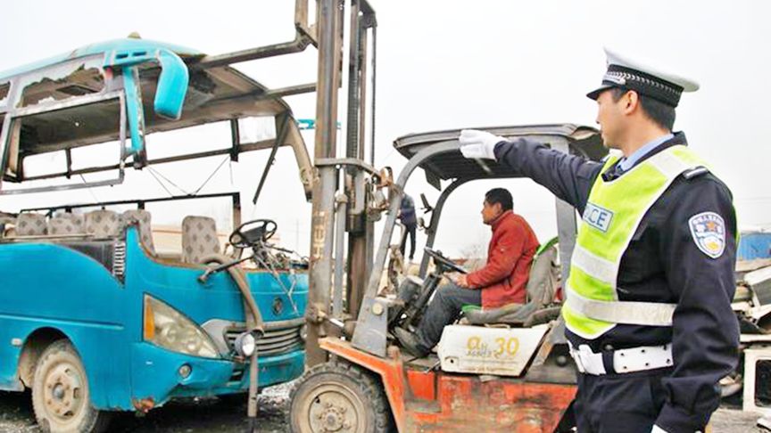 交警提醒:汽车报废新规实施!如果不备案号牌、行驶证全部作废!