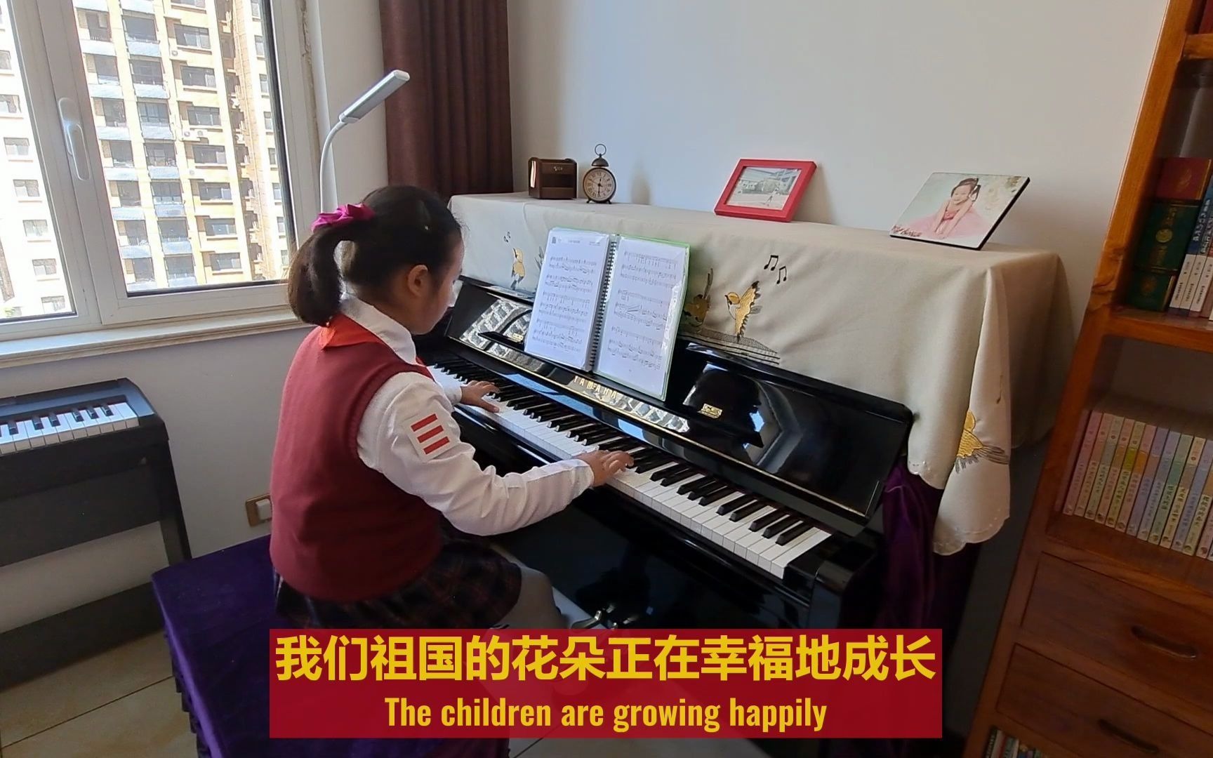 《让我们荡起双桨》英文朗诵+钢琴伴奏