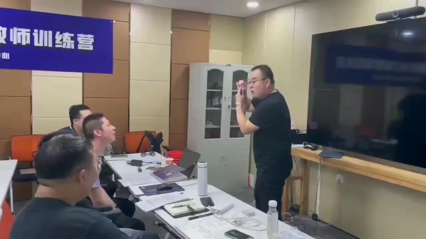机器人课程开始听课啦