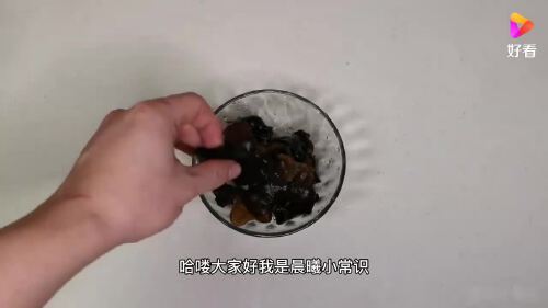 经常吃木耳的要注意了,这3种木耳别买了,很重要,叮嘱家人