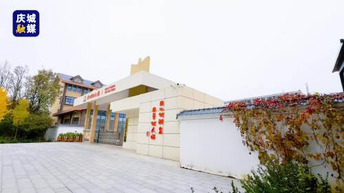 庆城县24小时智慧书屋开启全民阅读"不打烊"模式