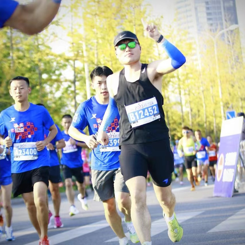 从教路上的李某人 
