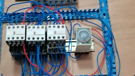 三相异步交流电动机接线走线图