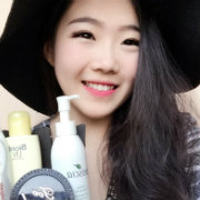 Rainie田 