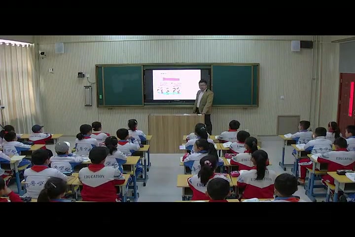『获奖』青岛版小学数学四年级上册《3.1整百数与整十数的乘法口算...
