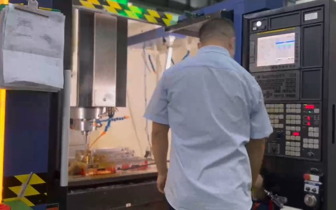 注塑模具CNC加工视频现场实拍-东莞永超塑胶模具厂家