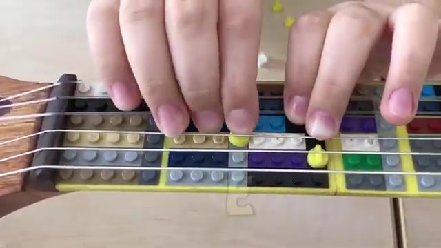 乐高指板吉他的18条音阶练习