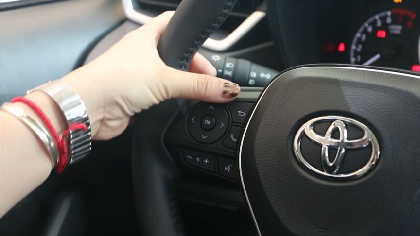 一汽丰田卡罗拉2019款1.2TS-CVT GL先锋版视频说明书-方向盘操作