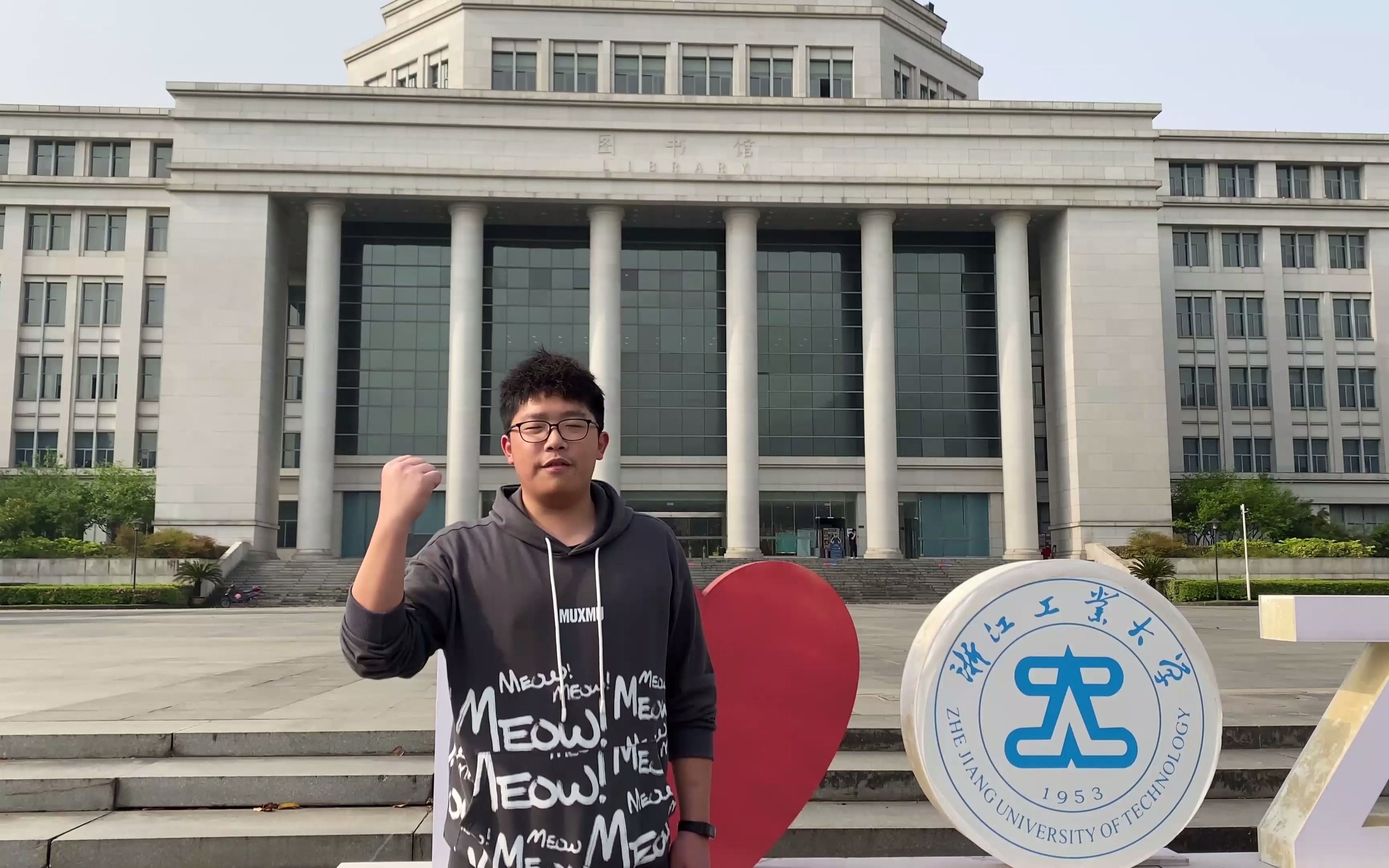 【演讲课任务】学生会主席竞选视频