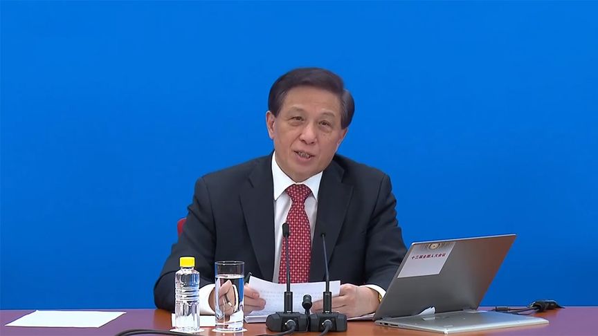 我国人大代表262万多名都是选民一人一票选出的