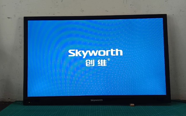 创维32寸电视开机到这就不动了,这是什么问题?