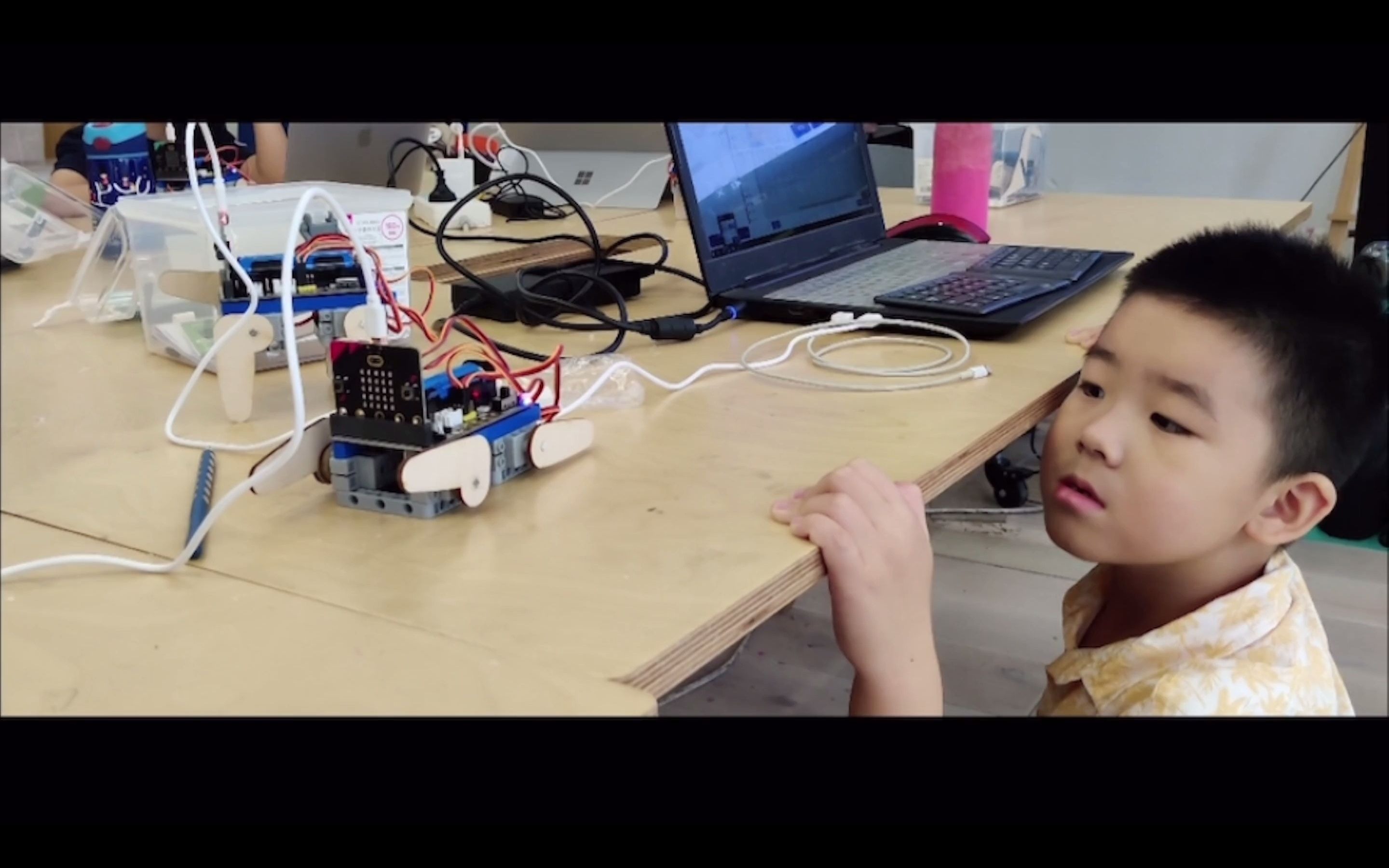 2021夏令营互动百兽仿生机器人-1