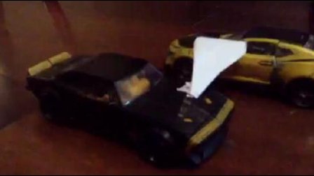 【变形金刚:金色领袖】第一季:雷霆领袖:第2集:大黄蜂初遇黑暗擎天柱(...