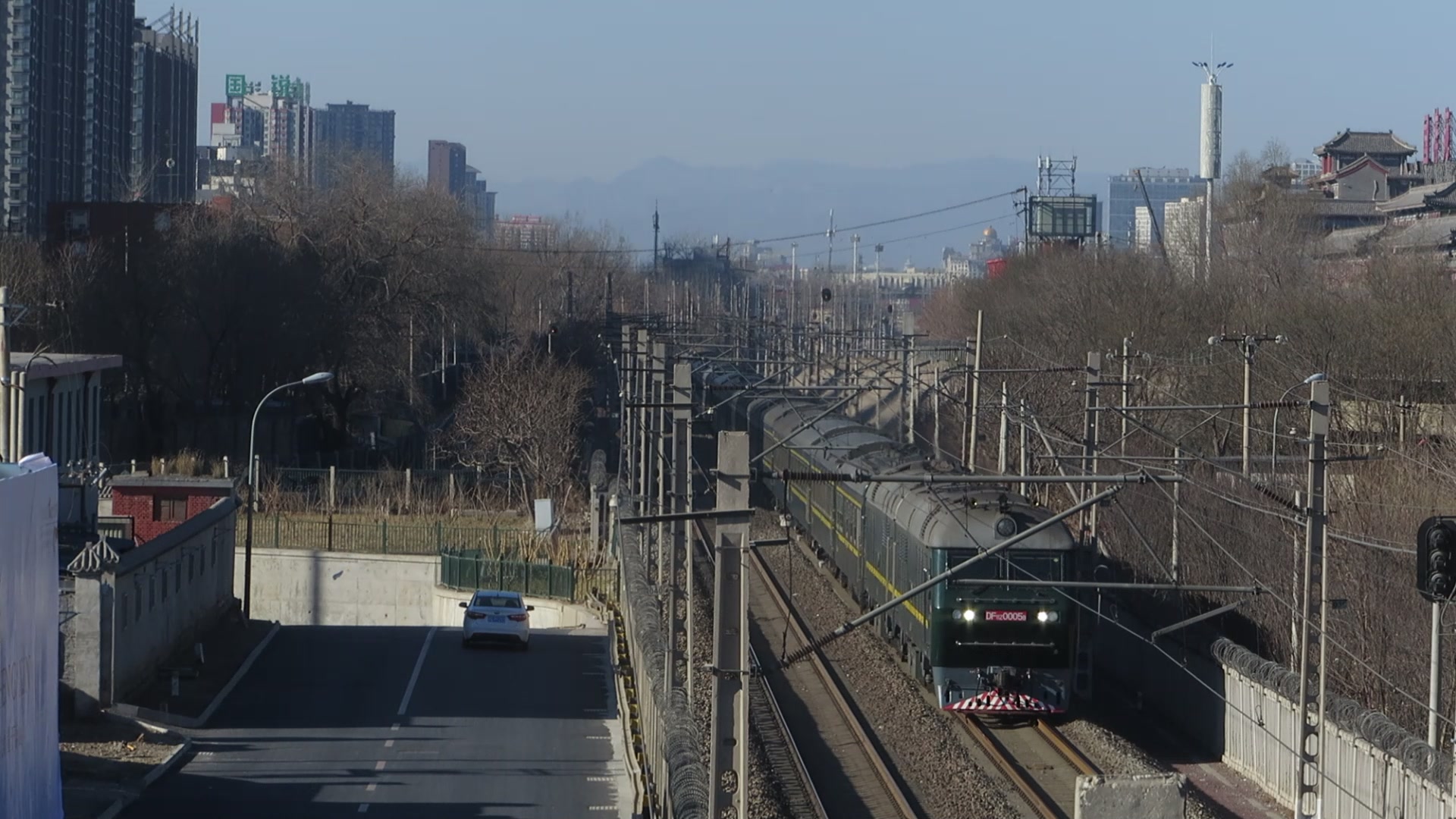 【DF4-9240 火车视频-4】客车特5687次接近京哈线双桥下行场