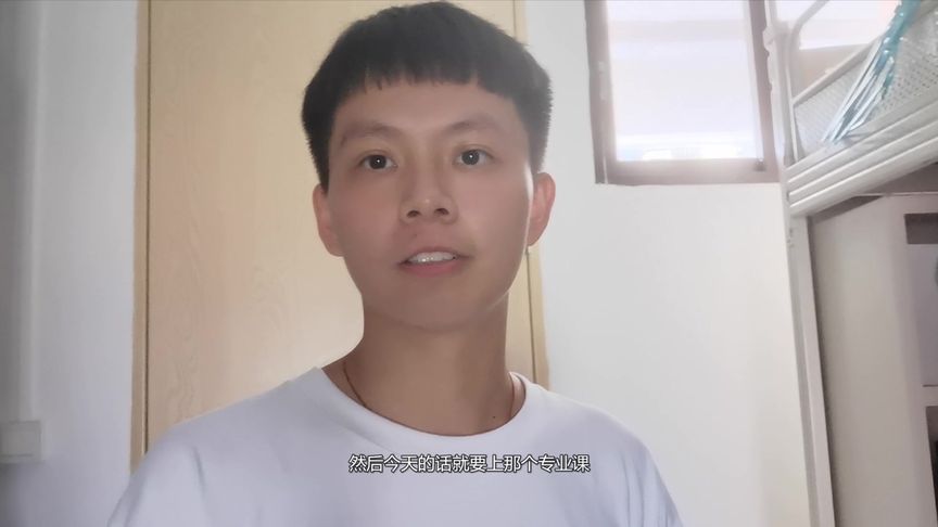 揭露计算机专业课是怎么上的,没想到是这样子,网友:不信