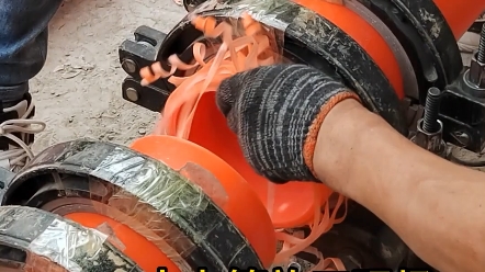 mpp电力管施工现场,谁懂师傅这是啥操作呀