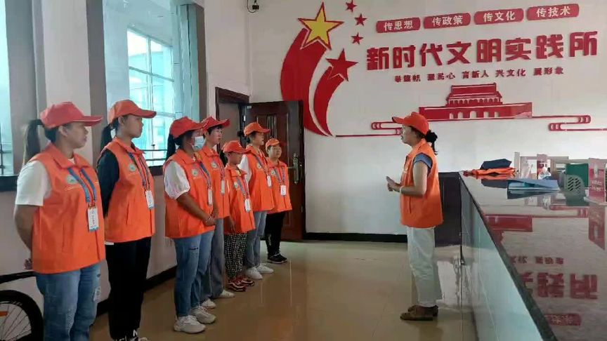 一盔一带深入开展明文出行及交通安全宣传
