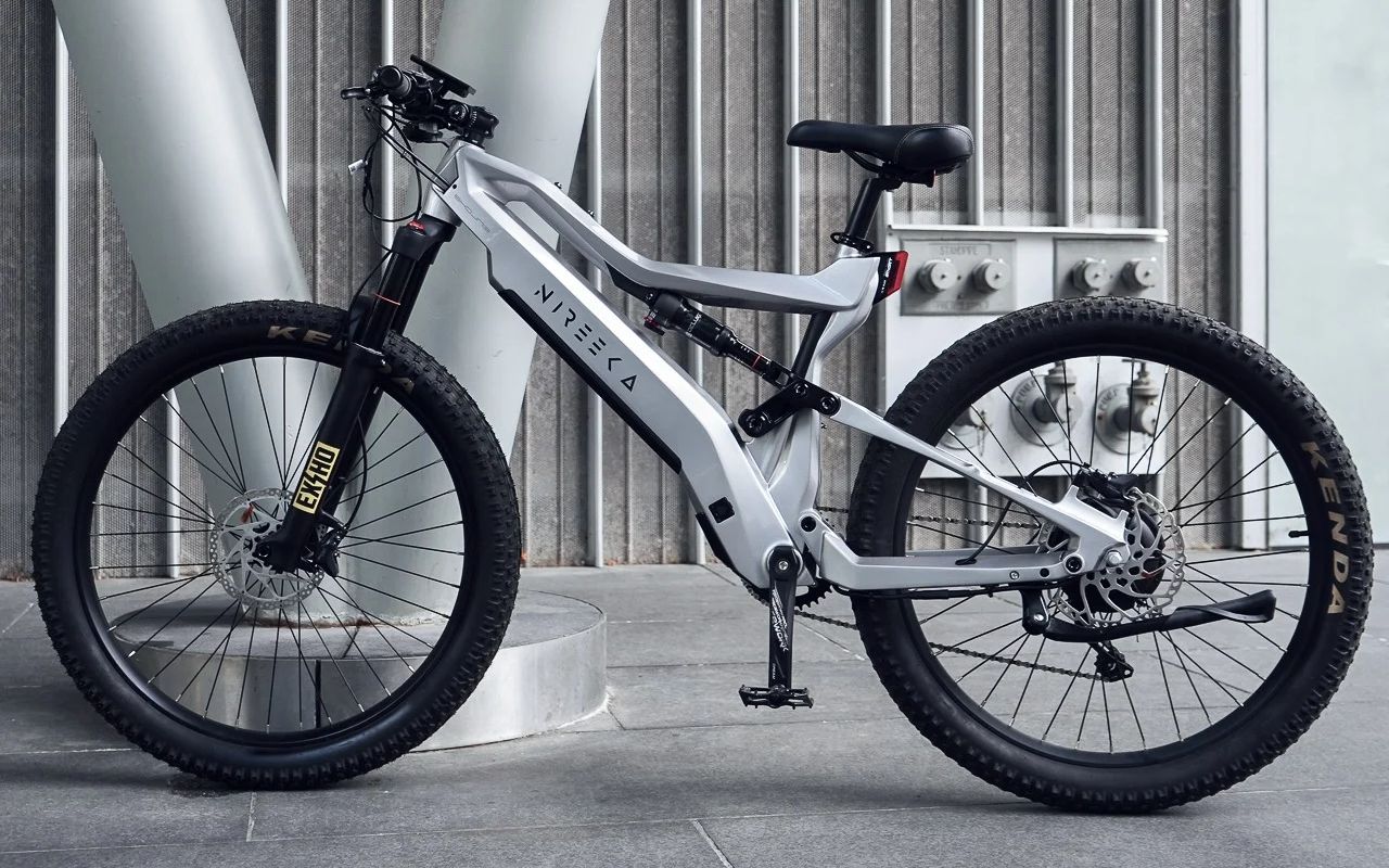 Nireeka全碳纤维电动越野山地单车